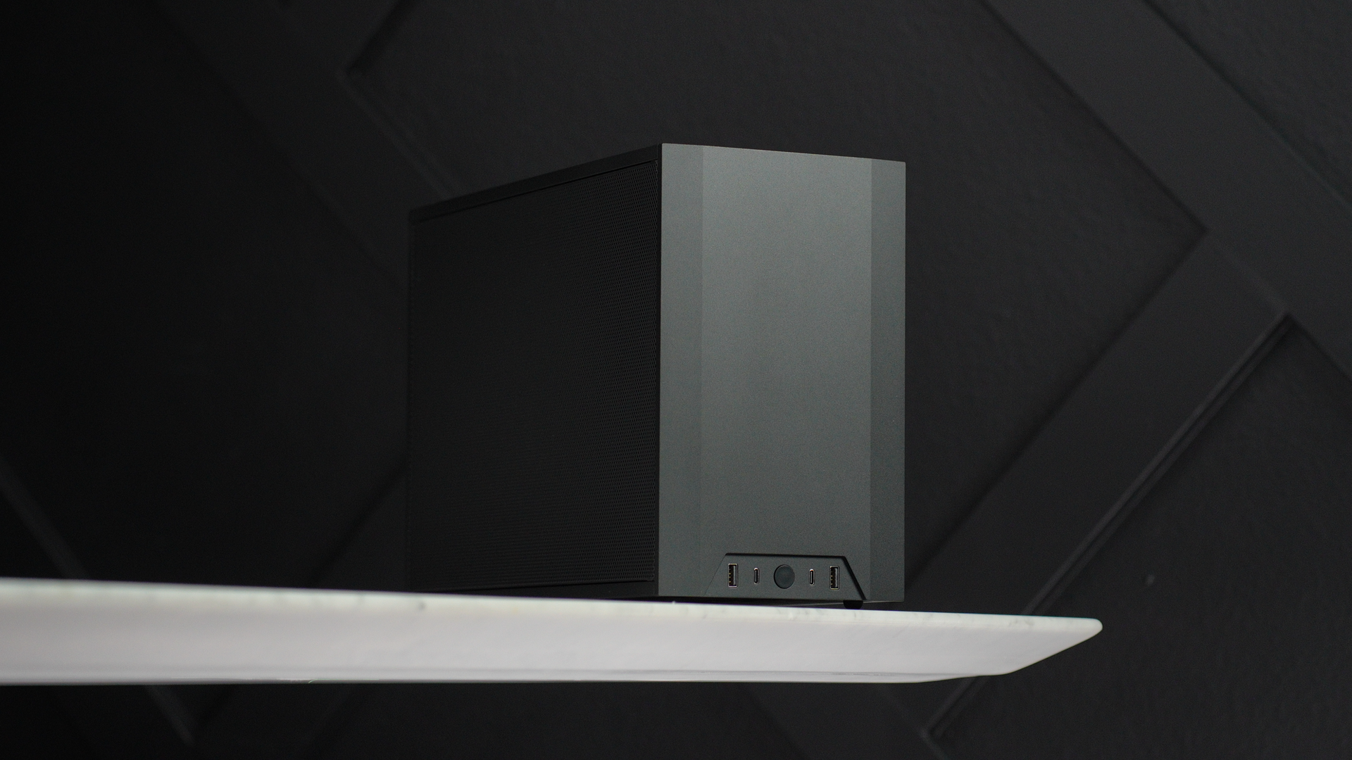 NCASE M1 EVO - DevynPC SFF PC Builder